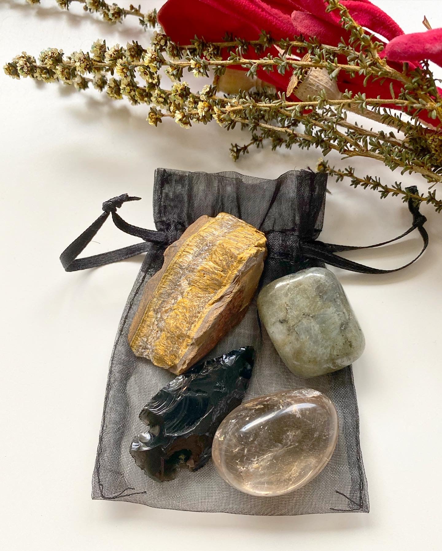Protection & Grounding Crystal Kit – Angels Secret
